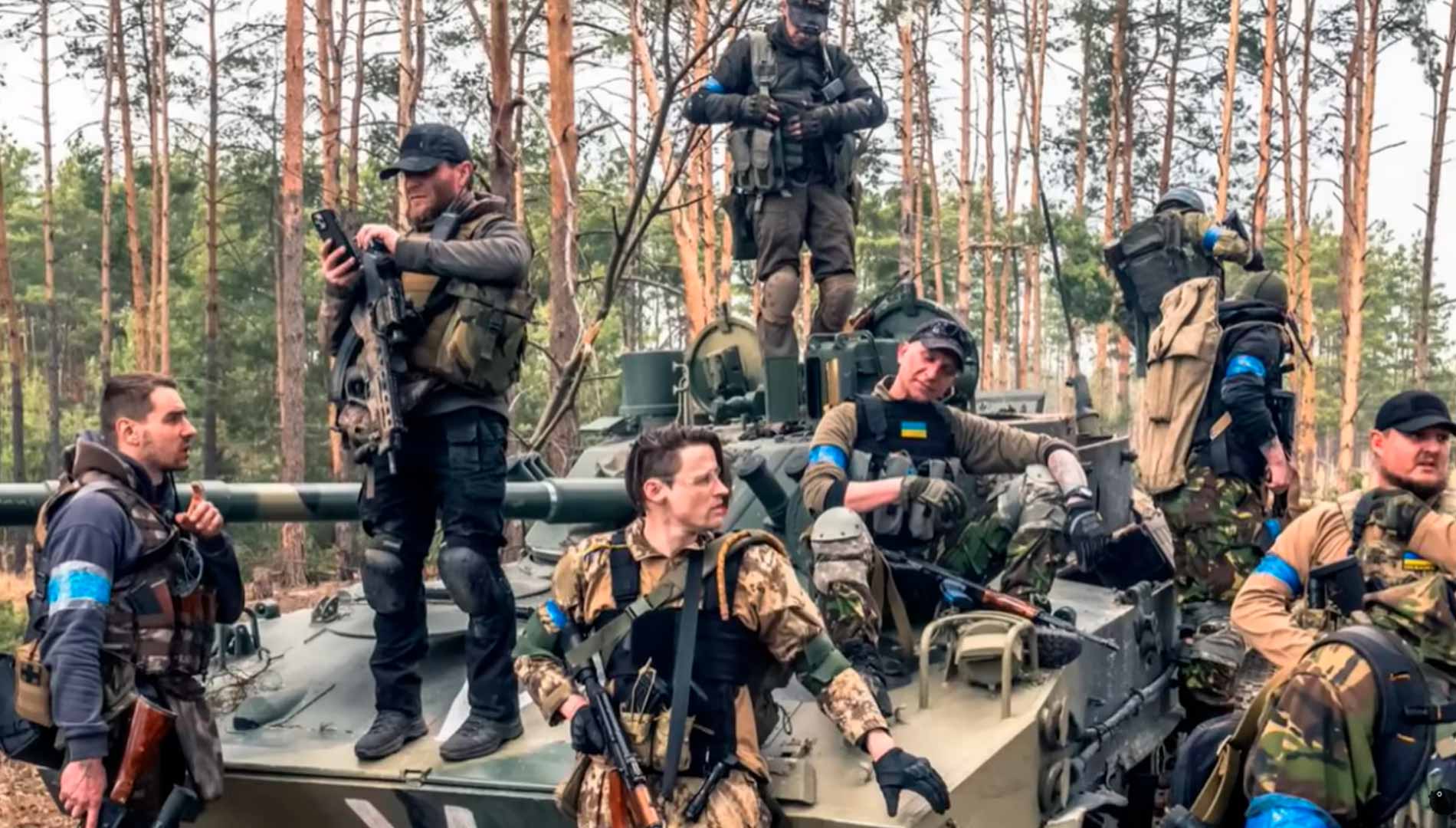 Héroes o mercenarios: la verdadera historia de los voluntarios ...